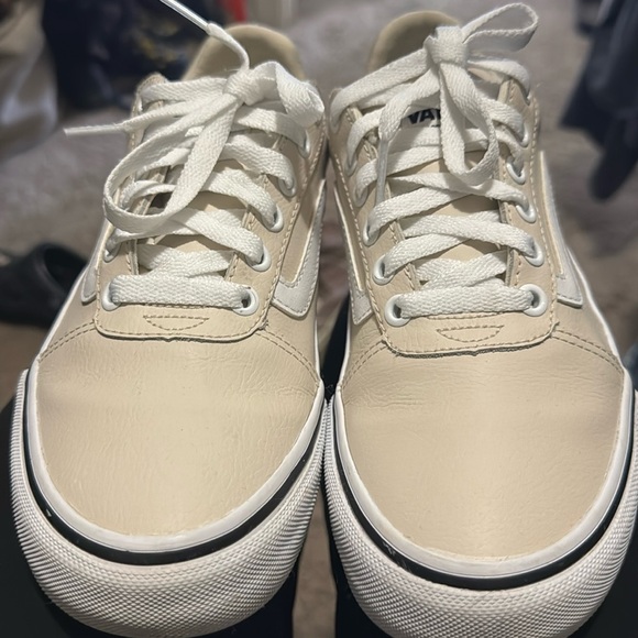 Vans | Shoes | Vans Cream Colored Leather Shoes Size 75 Classic Style ...
